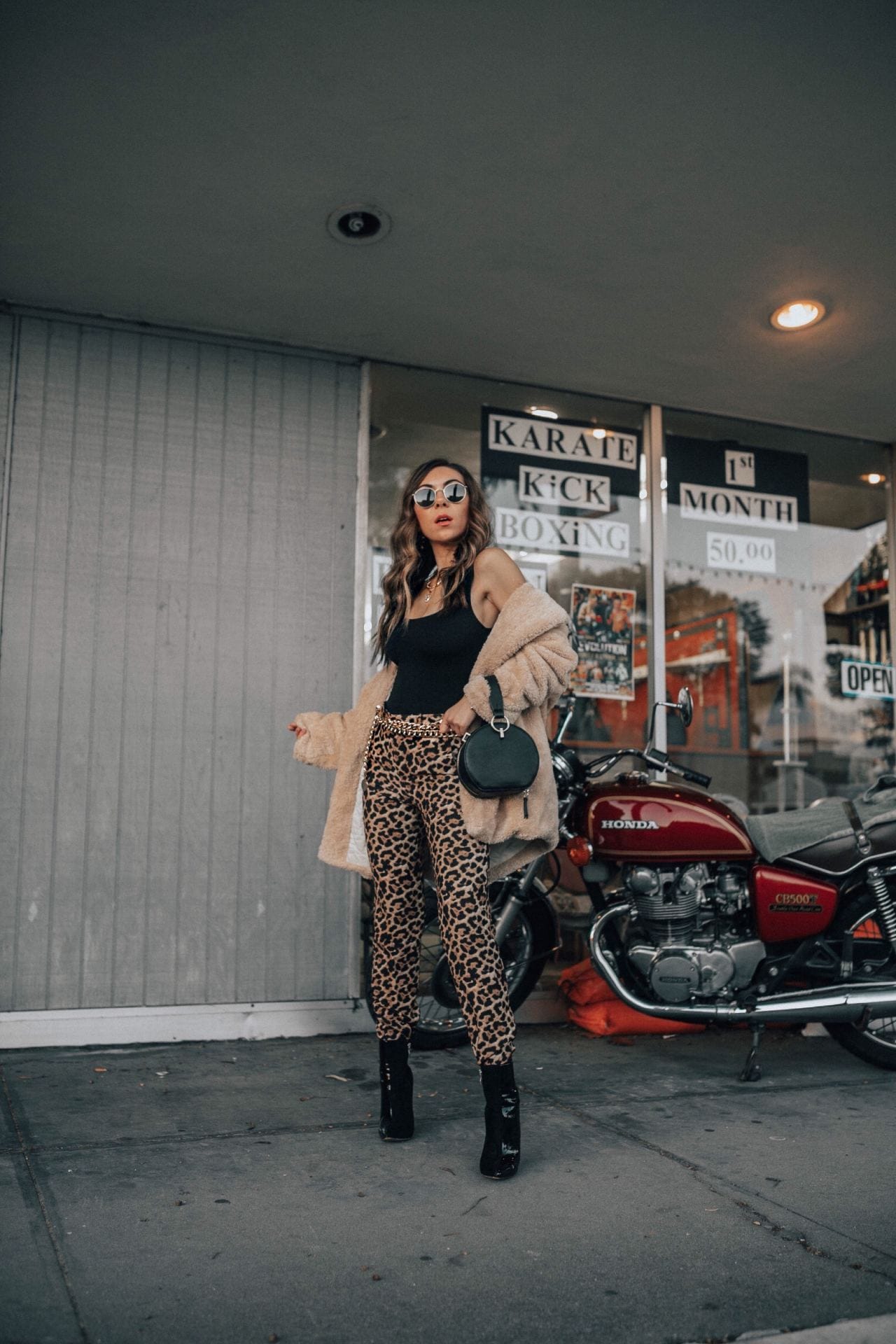 HOW TO STYLE LEOPARD PRINT TROUSERS FROM WINTER TO SPRING - Style with ...